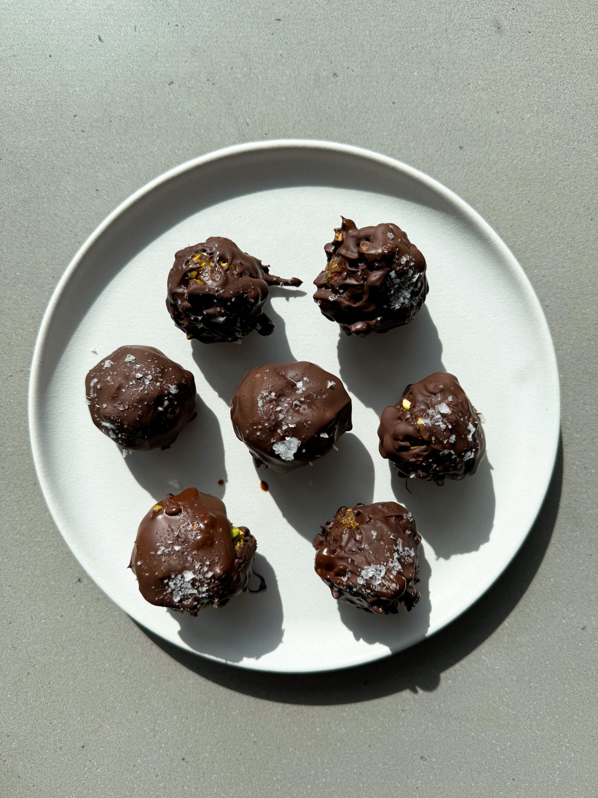 Peanut Butter Date Balls | Harvest Table Nutrition